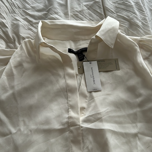 Banana Republic | Tops | Banana Republic Cream Color Satin Blouse ...